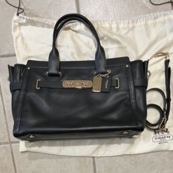 Coach | Bags | Coach Swagger 37 Black Pebble Leather With Shinny Gold ...